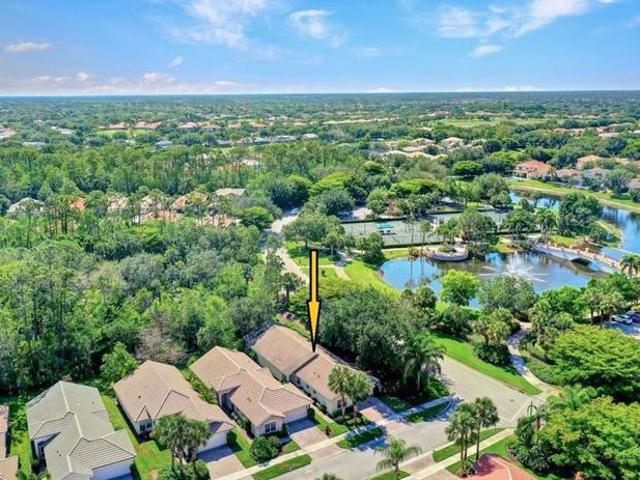 1300 Barrigona Ct, Naples, FL 34119