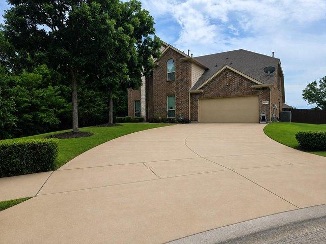 1300 Bellingham Cir, Glenn Heights, TX 75154