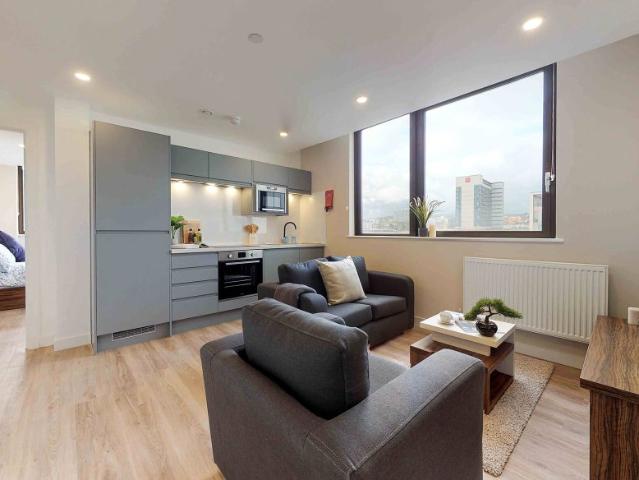 £1300 Bills inc. 2 Bed in Sheffield City Centre