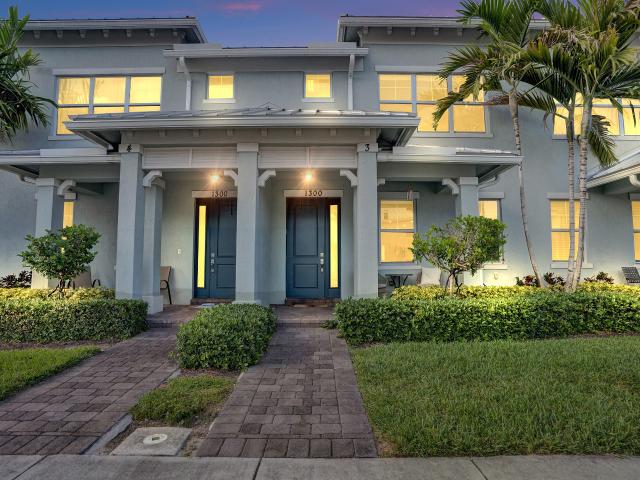 1300 Eucalyptus Dr, Unit 3, Hollywood, FL 33021 | MLS #B26016