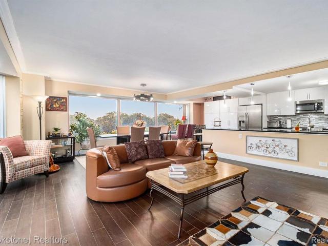 1300 e lafayette street # 107