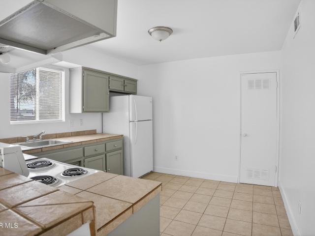 1300 Flower Street # A D