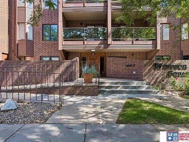 1300 G St Apt 305E, Lincoln, NE 68508