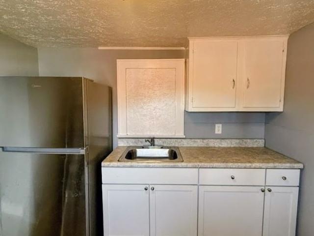 1300 Grant St 4 Bedroom Apartment for Rent at 1300 Grant St, Akron, OH 44301 South Akron