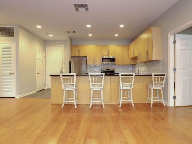 1300 Grand St # 202