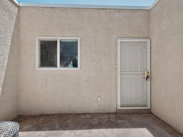 1300 Grande Boulevard SE B