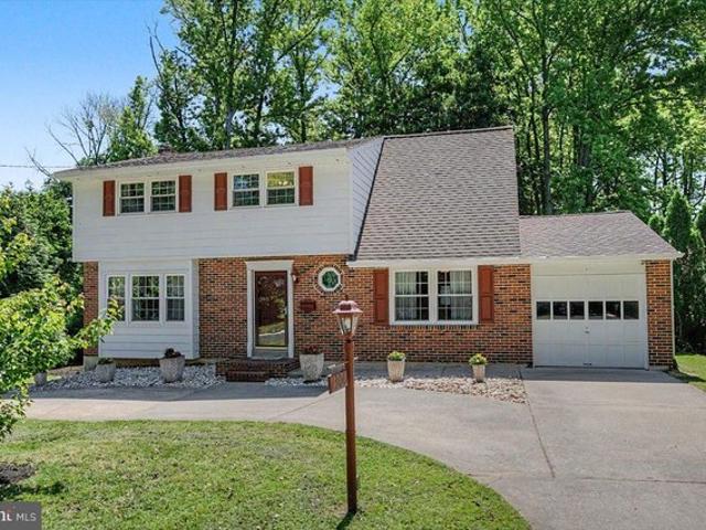 1300 Greenhill Ave, Wilmington, DE 19809