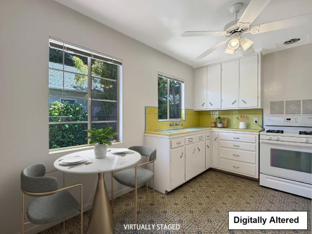 1300 Hoover Street APT 2