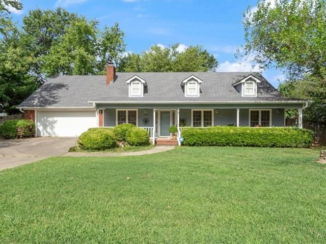 1300 Jennifer St, Springdale, AR 72762