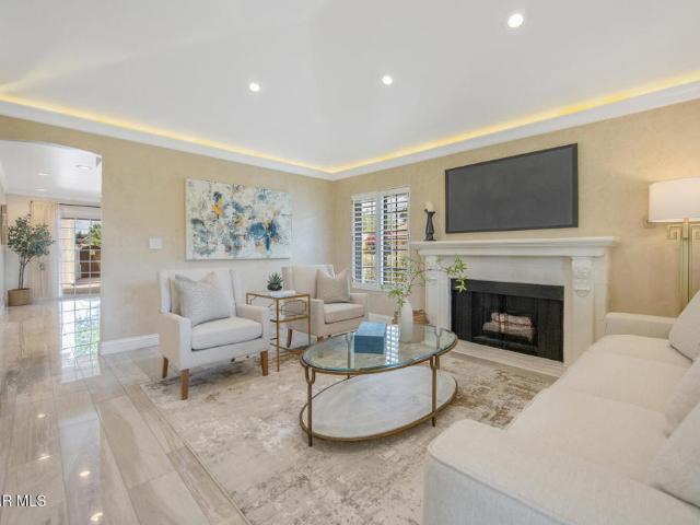 1300 Lakewood Court