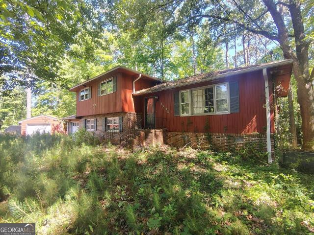 1300 Lancelot Lane
