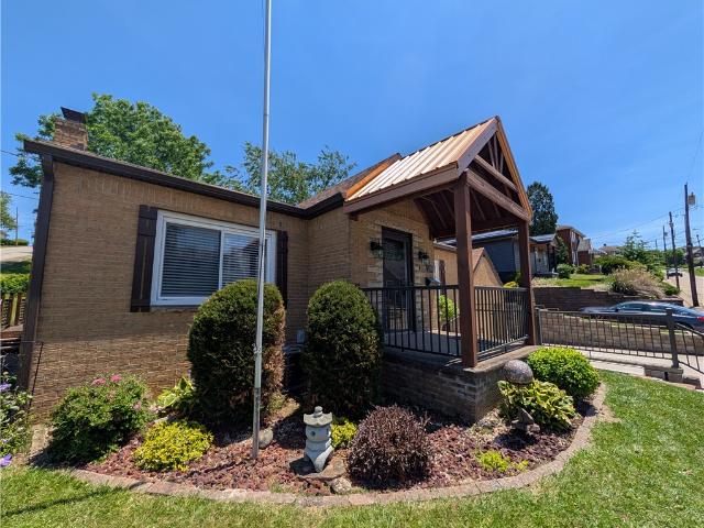1300 Leeds Ave