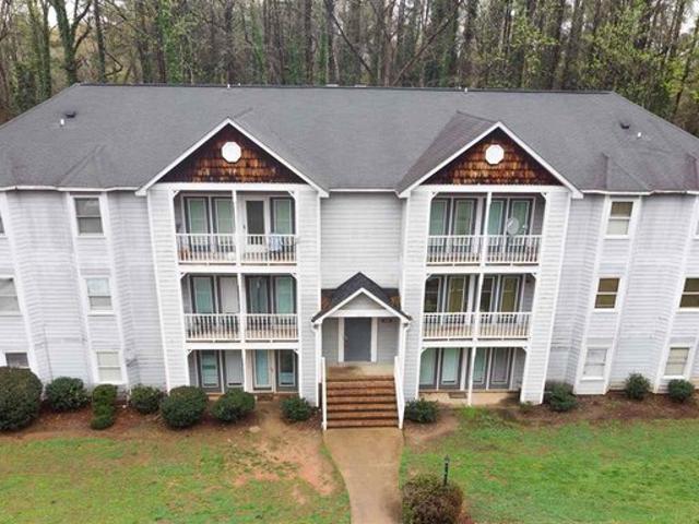 1300 Park Glen Dr Apt 104, Raleigh, NC 27610