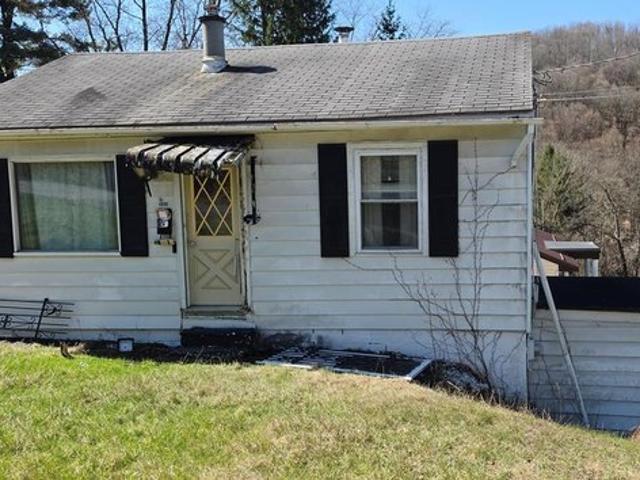 1300 Ringling Ave, Johnstown, PA 15902