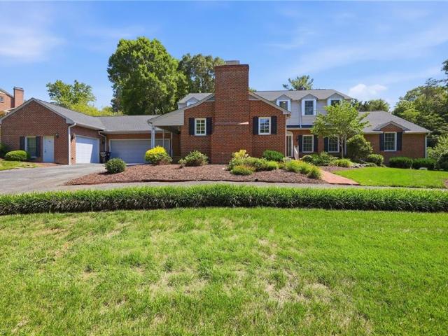 1300 Robin Hood Road
