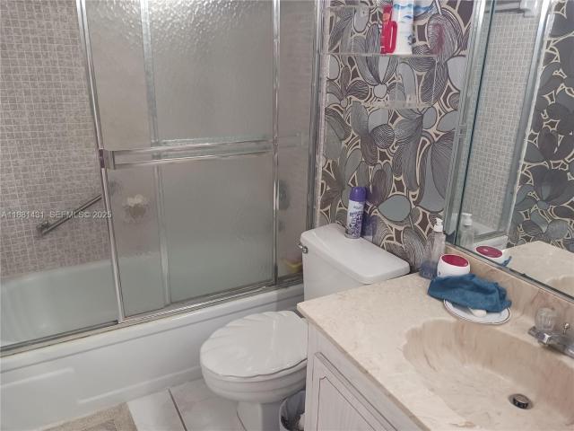 1300 St Charles Pl, Unit 311, Pembroke Pines, FL 33026 | MLS #A11881