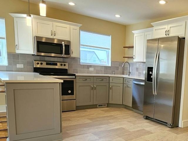 1300 Stuyvesant Ave Apt 2L