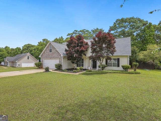 1300 Sunflower Ct, Locust Grove, GA 30248