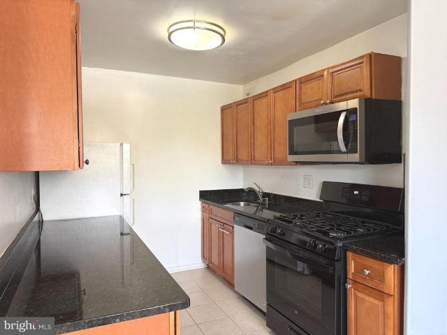 1300 S Arlington Ridge Road # 512