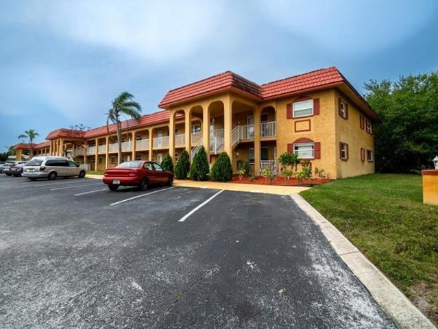 1300 S Hercules Ave #9, Clearwater, FL 33764