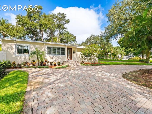 1300 SE 17th St, Fort Lauderdale, FL