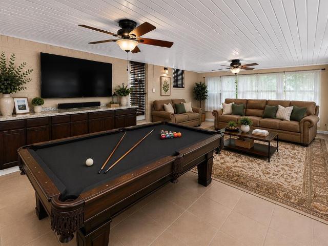 1300 Shannon Dr, Cleburne, TX 76031 | MLS #21290