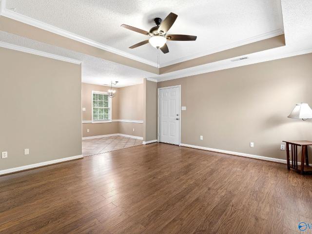 1300 Snowhill Lane