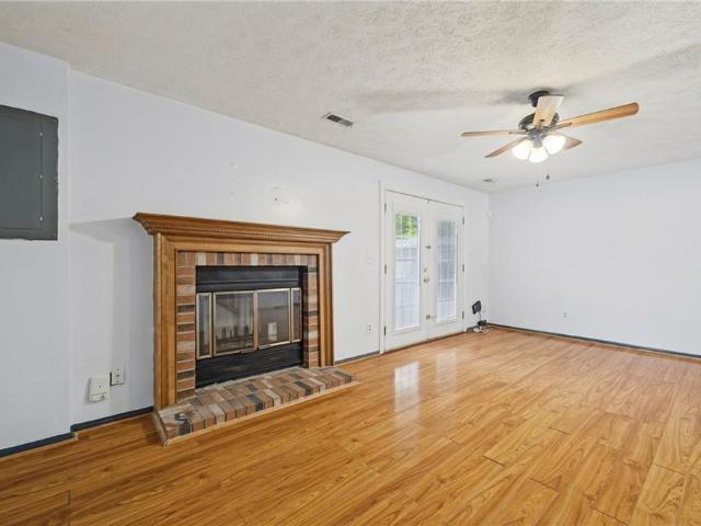 1300 Vanasse CT
