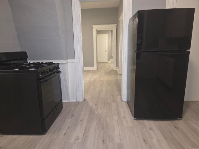 1300 W 10th Street