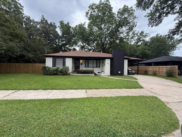 1300 W 43rd St, North Little Rock, AR 72118