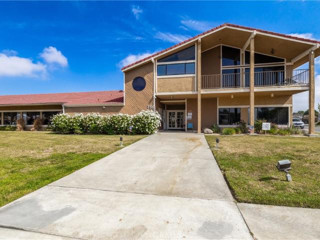 1300 W Menlo Ave, Unit 215, Hemet, CA 92543 | MLS #SW25095