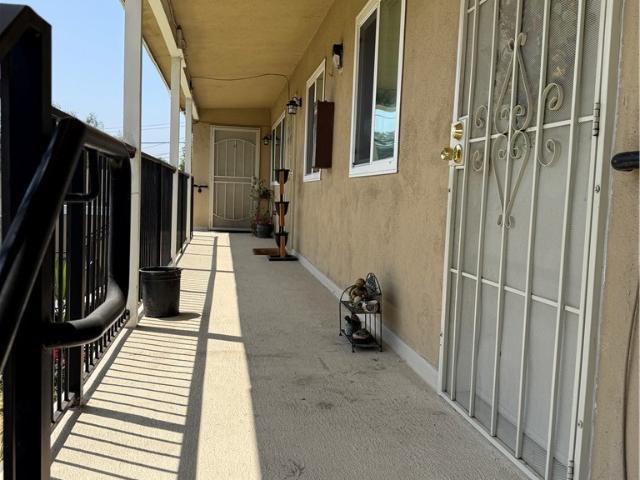 1300 W Valencia