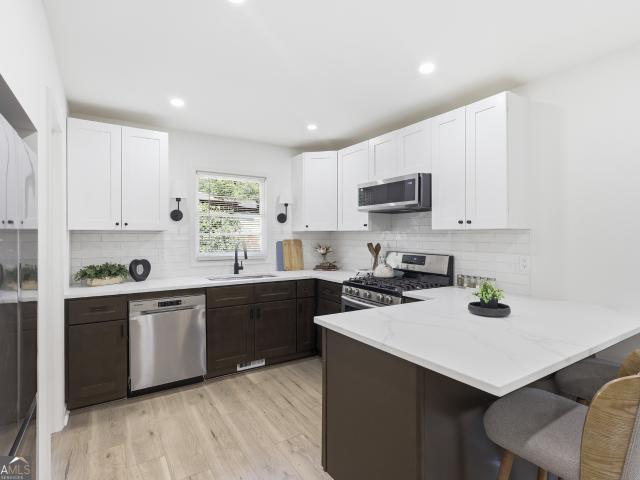 1300 Waverly Dr