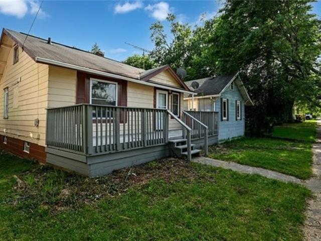 1300 Weiser Ave, Akron, OH 44314