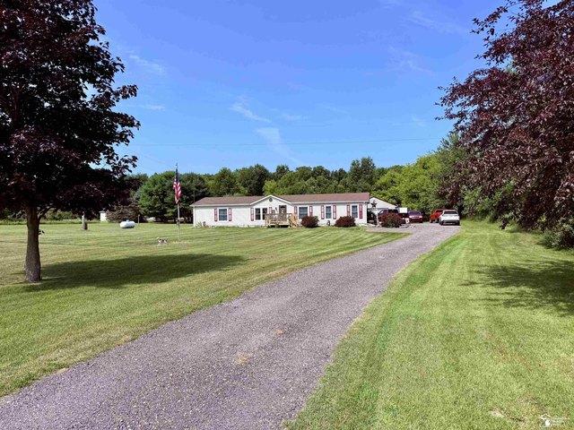 1300 Wetherby Rd, Jackson, MI 49201