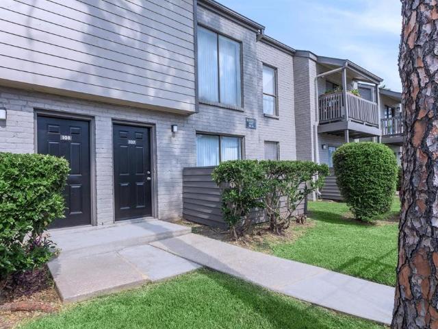 1300 Wilcrest Dr, Unit 105, Houston, TX 77042 | MLS #21253