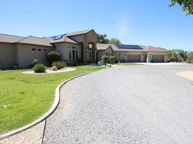 1300 Woody Ln, Fernley, NV 89408