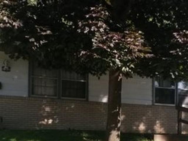 1300 1302 Circle Terrace Blvd, NE
