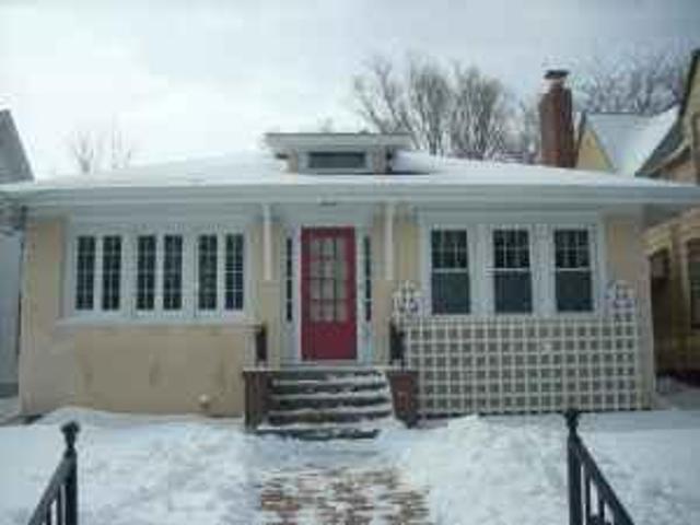 $1300 / 2br Gorgeous 2 bedroom fully furnished Oshkosh East map