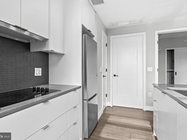 1300 4th St SE, Unit 901, Washington, DC 20003 | MLS #DCDC2273