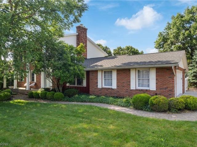 1300 7th St NE, North Canton, OH 44720