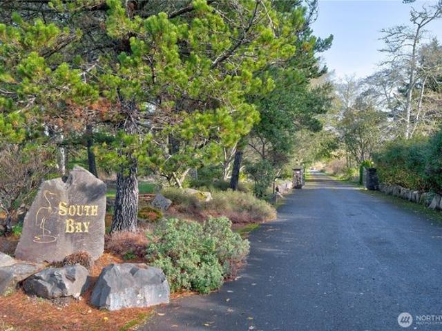13010 Teal Ln, Long Beach, WA 98631