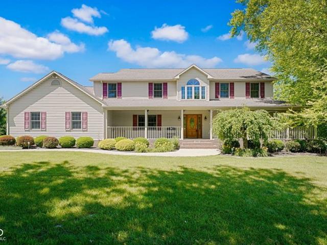 13010 E Otter Creek Ln, Columbus, IN 47203