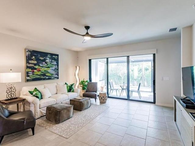 13010 Pembroke Dr, Naples, FL