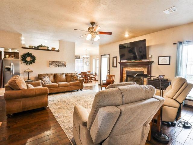 13012 Maple Leaf Drive
