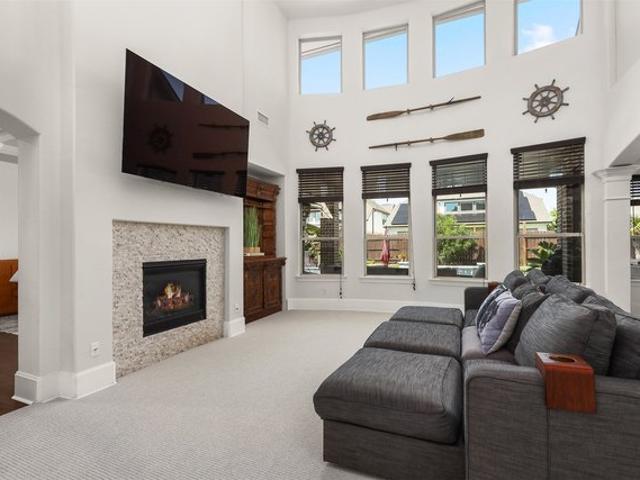 13018 Wintery Tide Dr, Texas City, TX 77568