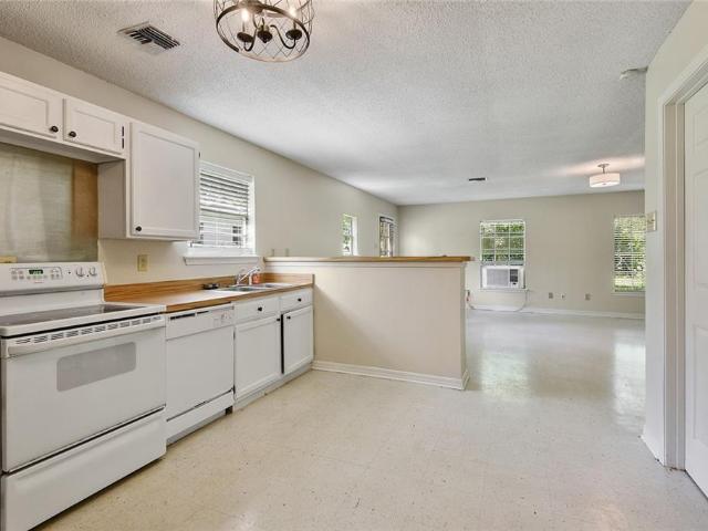 13018 Willie Road