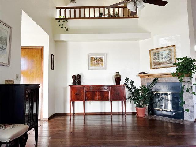 1301 Mockingbird Lane