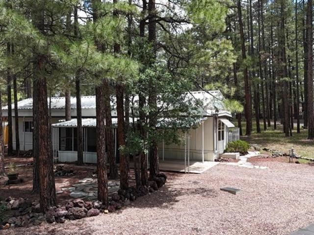 1301 N 45th Dr, Show Low, AZ 85901