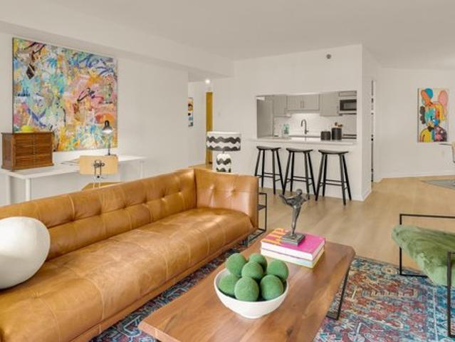 1301 N Courthouse Rd Apt 706, Arlington, VA 22201